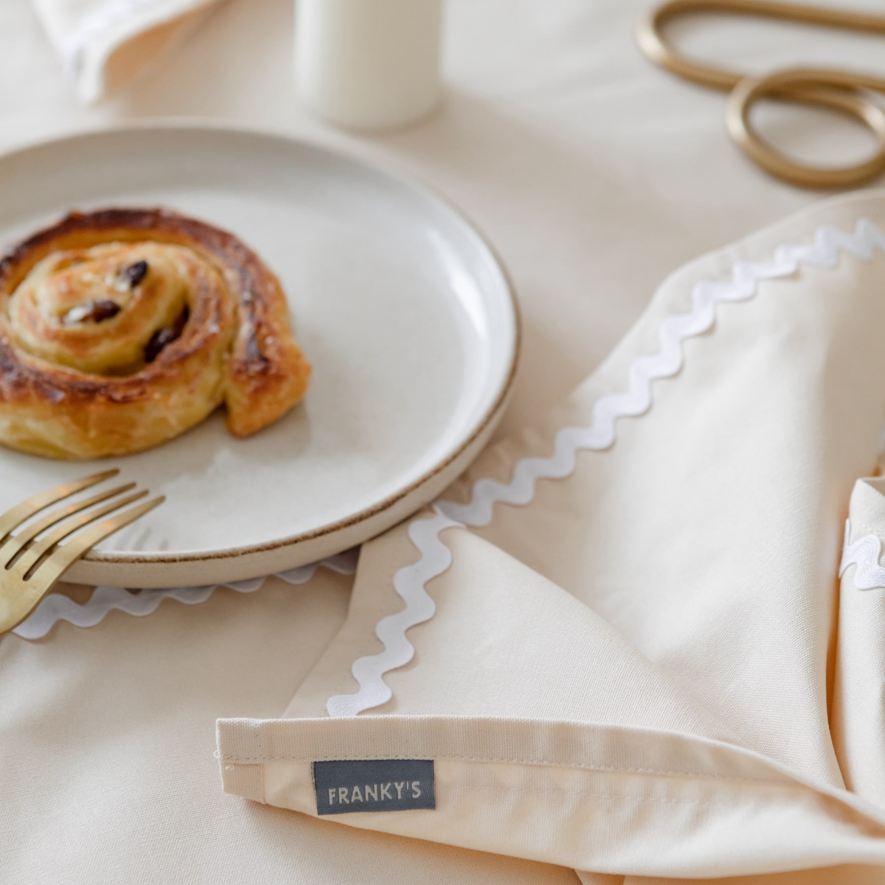 Portsea Petite Set - Beige | Buy Table Linen Sets Online - FRANKY'S